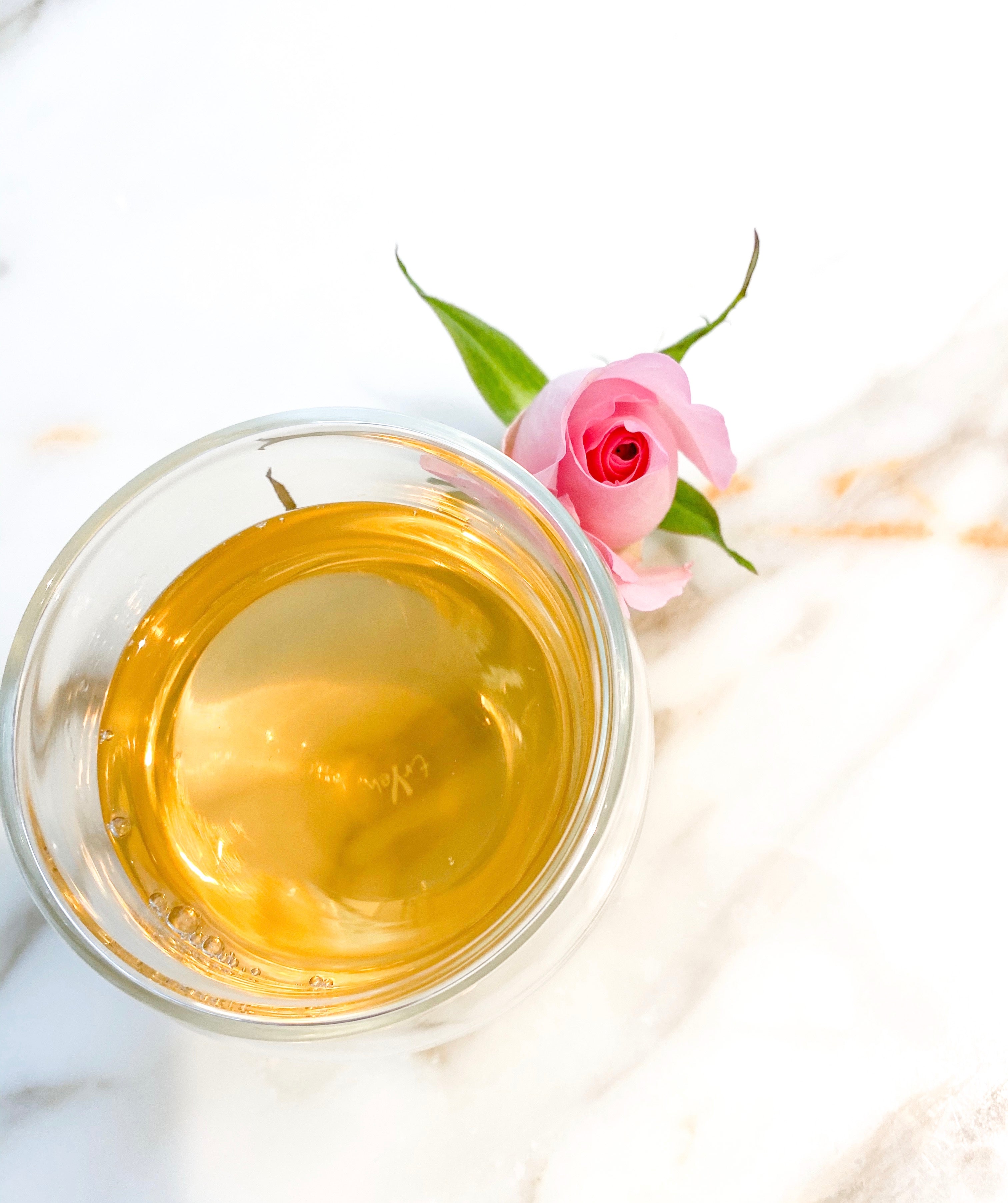 5 Easy Steps To DIY Rose Water – De La Heart